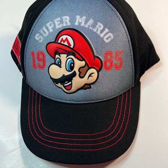 Nintendo (Super Mario Bros.) | Accessories | Super Mario Bros Snapback ...